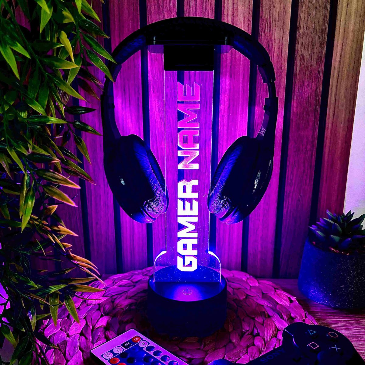 Personalised LED Acrylic Gaming Headphone Stand - Crafter's Market UK